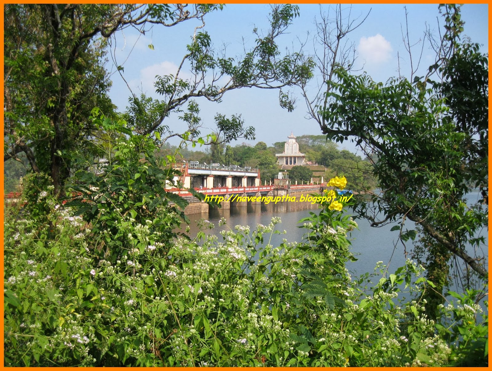 Exploring South India - Travel blog.....: Peechi Dam, Thrissur