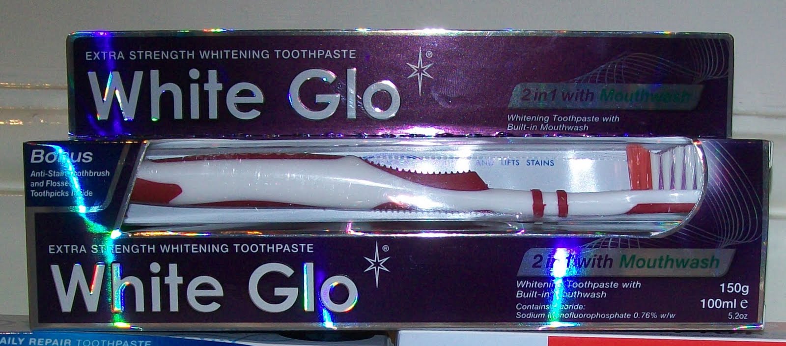Beauty and Beyond....: Review - White Glo toothpaste