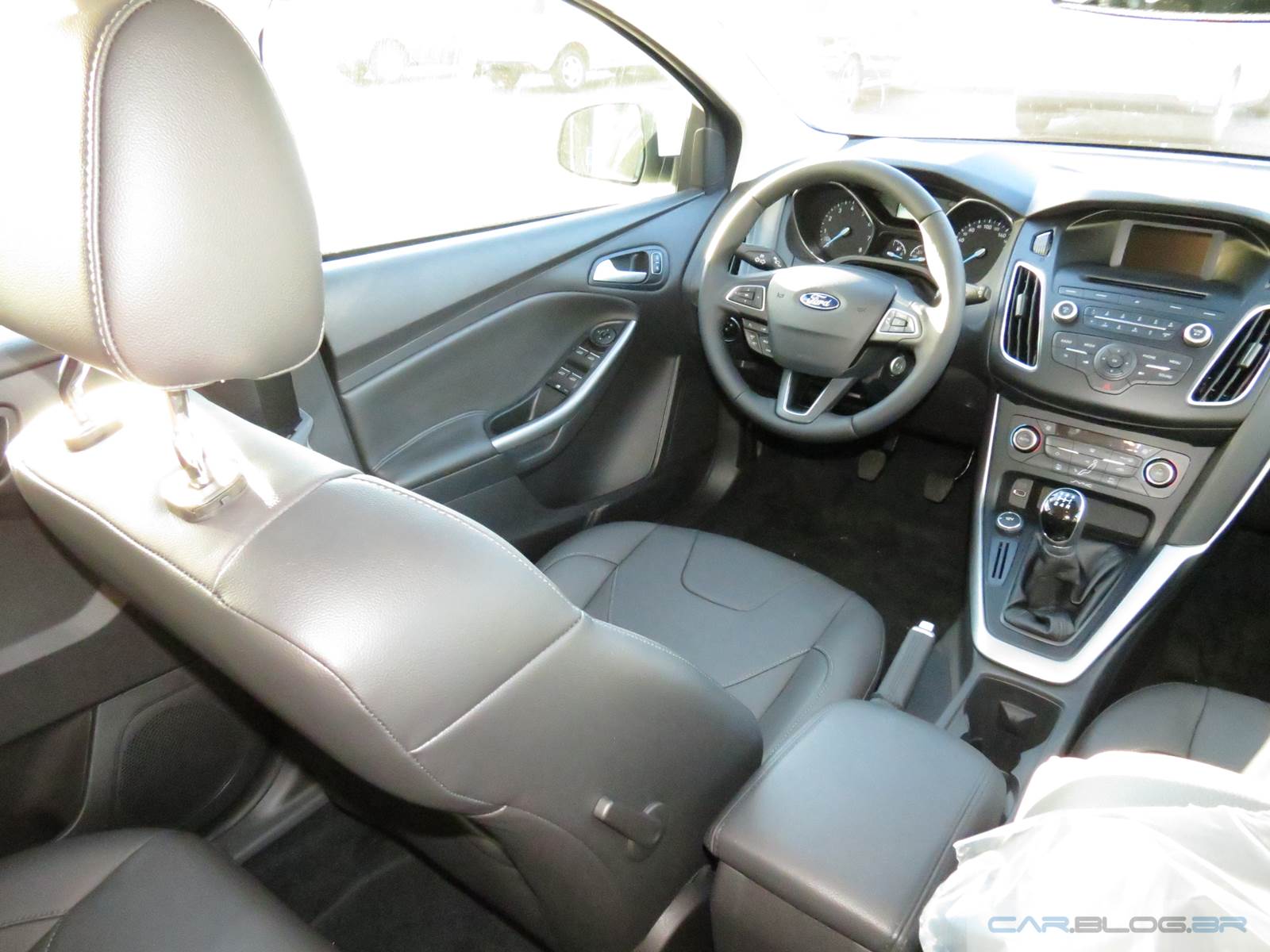 Novo Ford Focus SE Plus 1.6 2016: consumo e desempenho