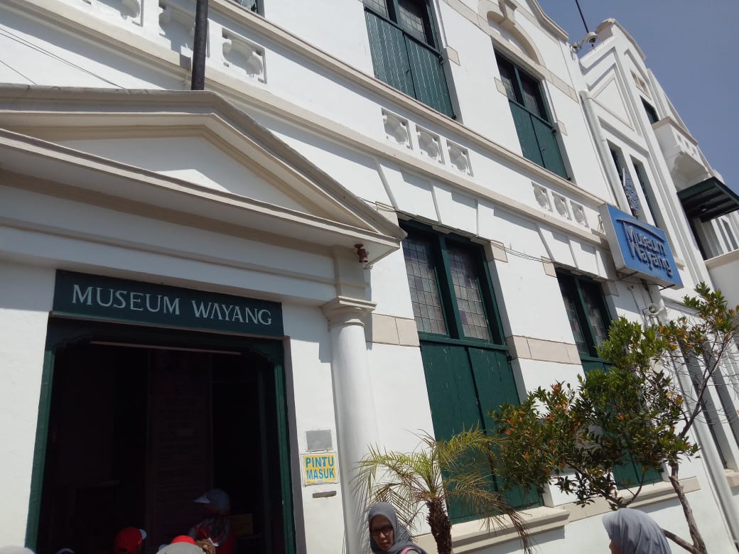 ANDIYANI ACHMAD: Jalan-Jalan ke Museum Sejarah, Museum Wayang dan ...