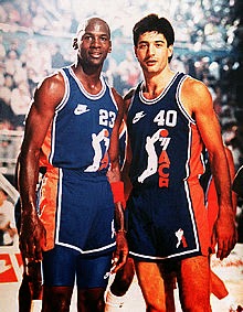 Los Reyes se adelantaron unos meses... Michael Jordan jugó en la ACB ...