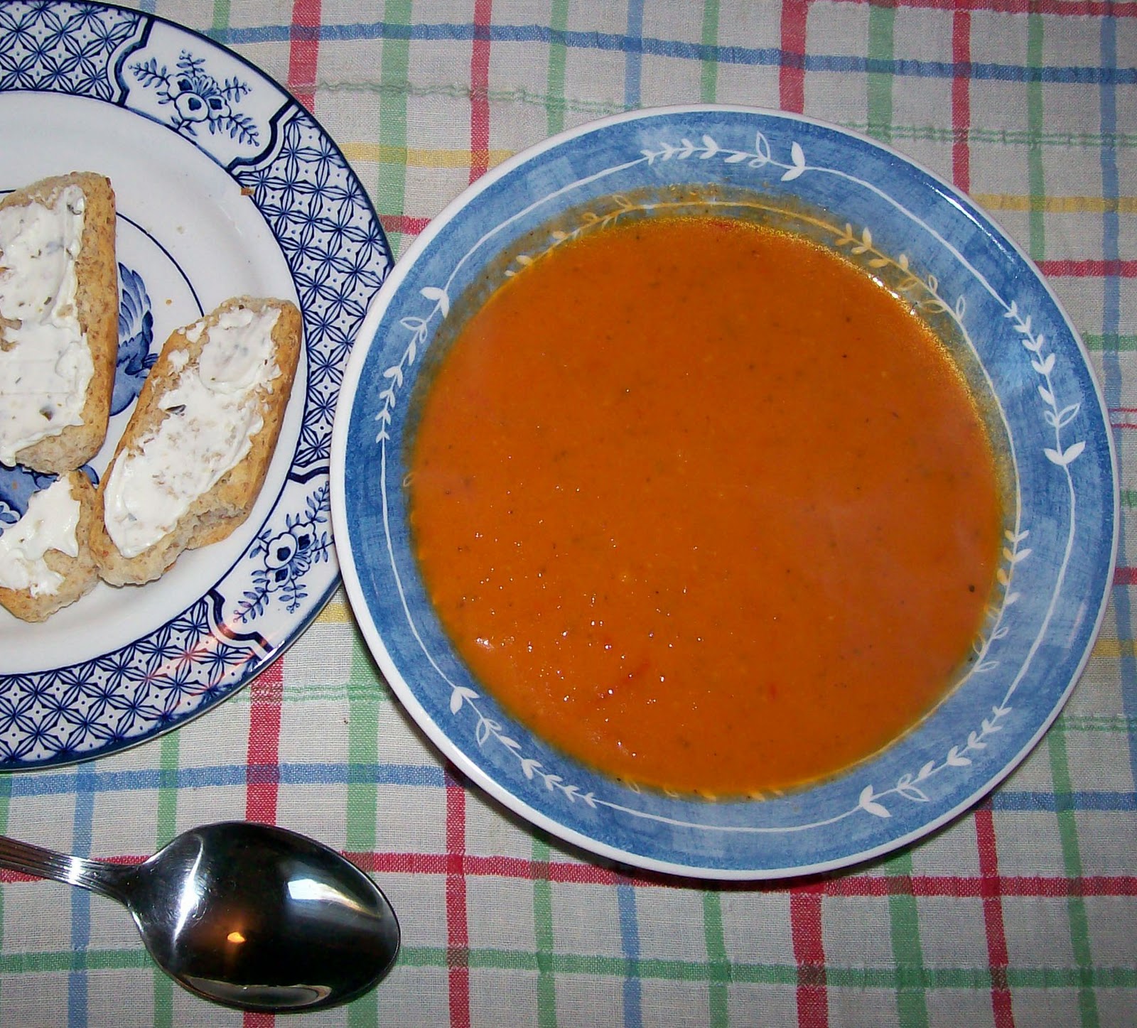 Feltabulous: "Soup of the evening, beautiful soup..."