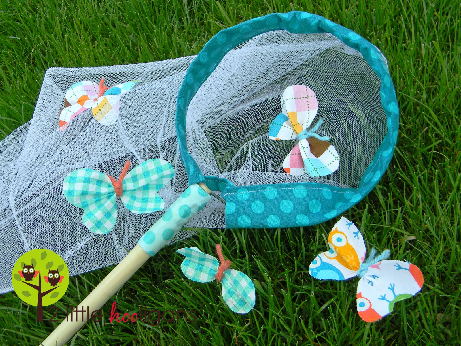 fat quarter friday {butterfly net / bug catcher tutorial}