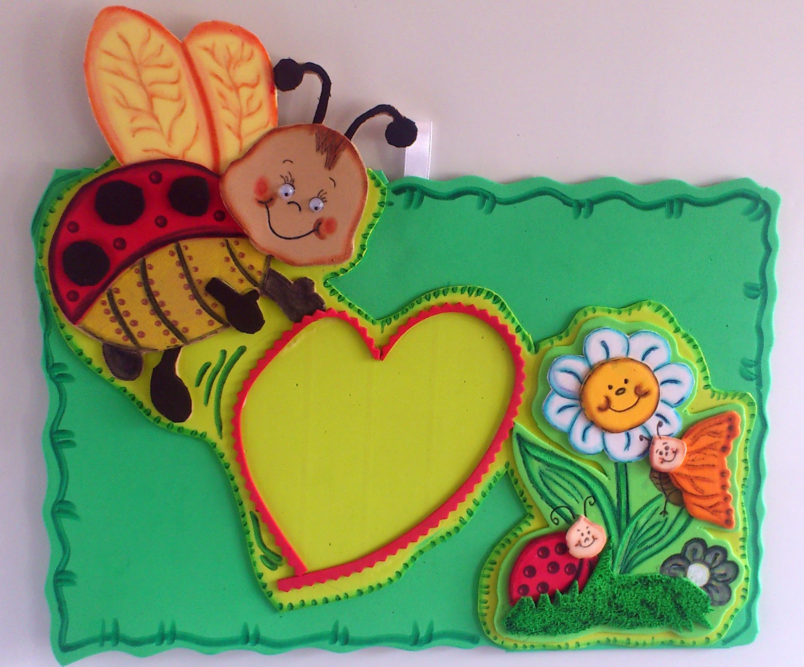 Imagenes de manualidades con foamy - Imagui