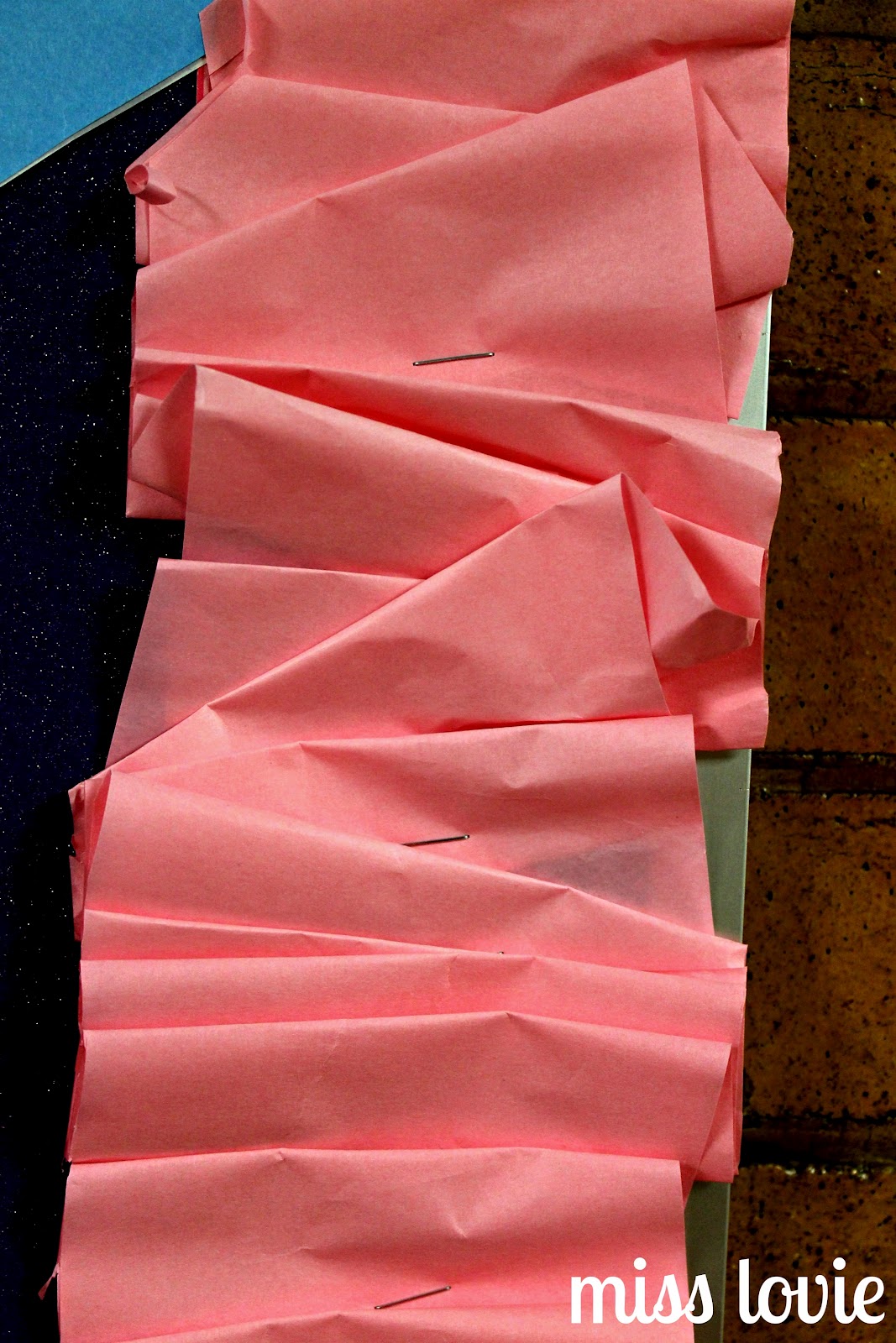 Miss Lovie: Ice Cream Bulletin Board and Ruffle Border Tutorial