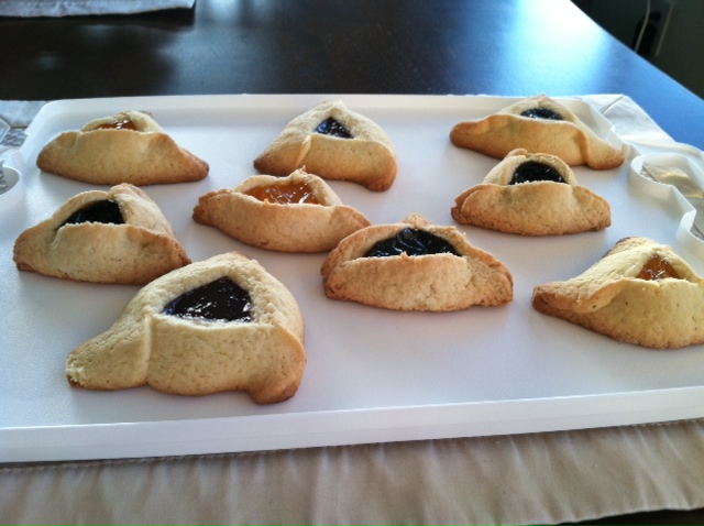 Newlywed and Newly Cooking: Hamentashen