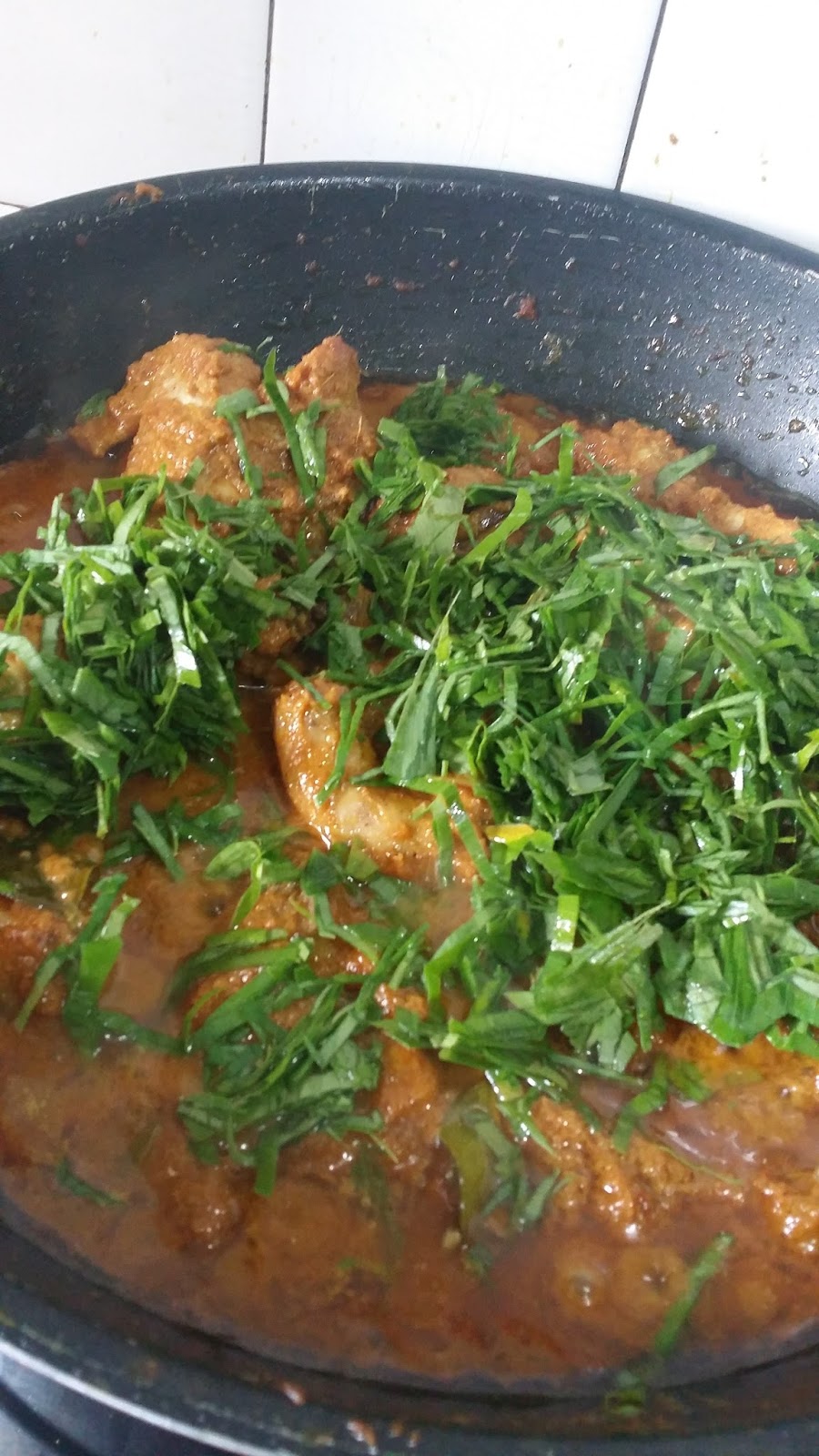 Rendang Tok Versi Ayam, inspirasi Sajian Dapur Bonda