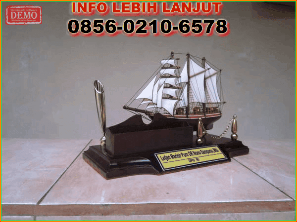 Jual miniatur kapal perahu | 085602106578: miniatur perahu lancang ...