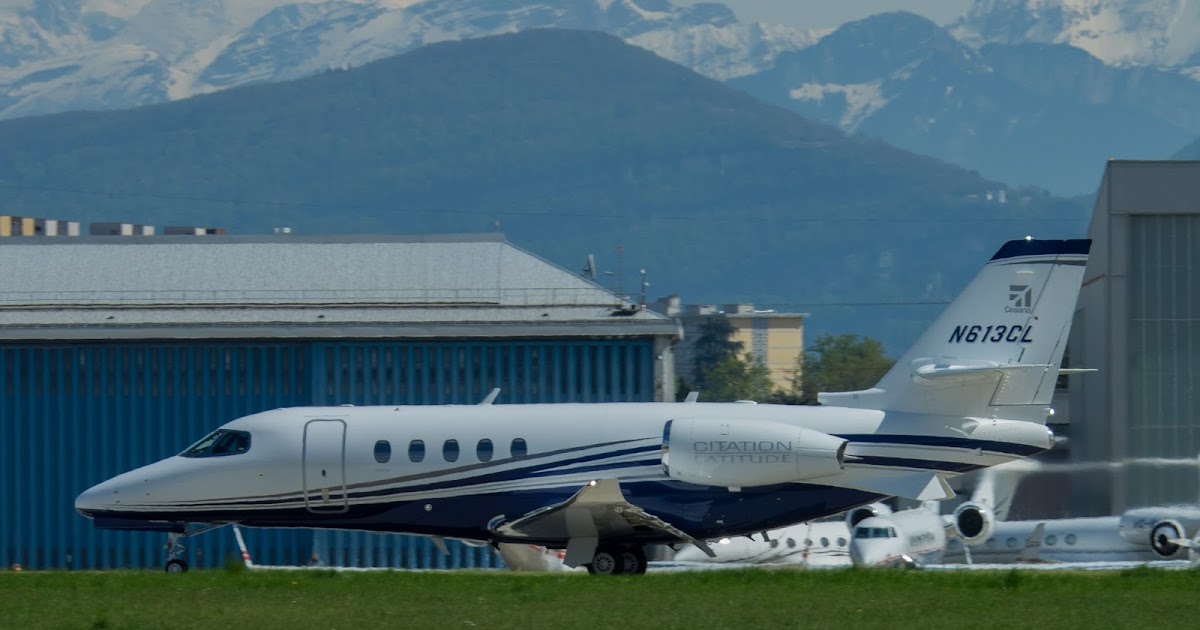 FLUGZEUGE Privatjets etc: N613CL Textron 680 Citation Latitude C68A ...