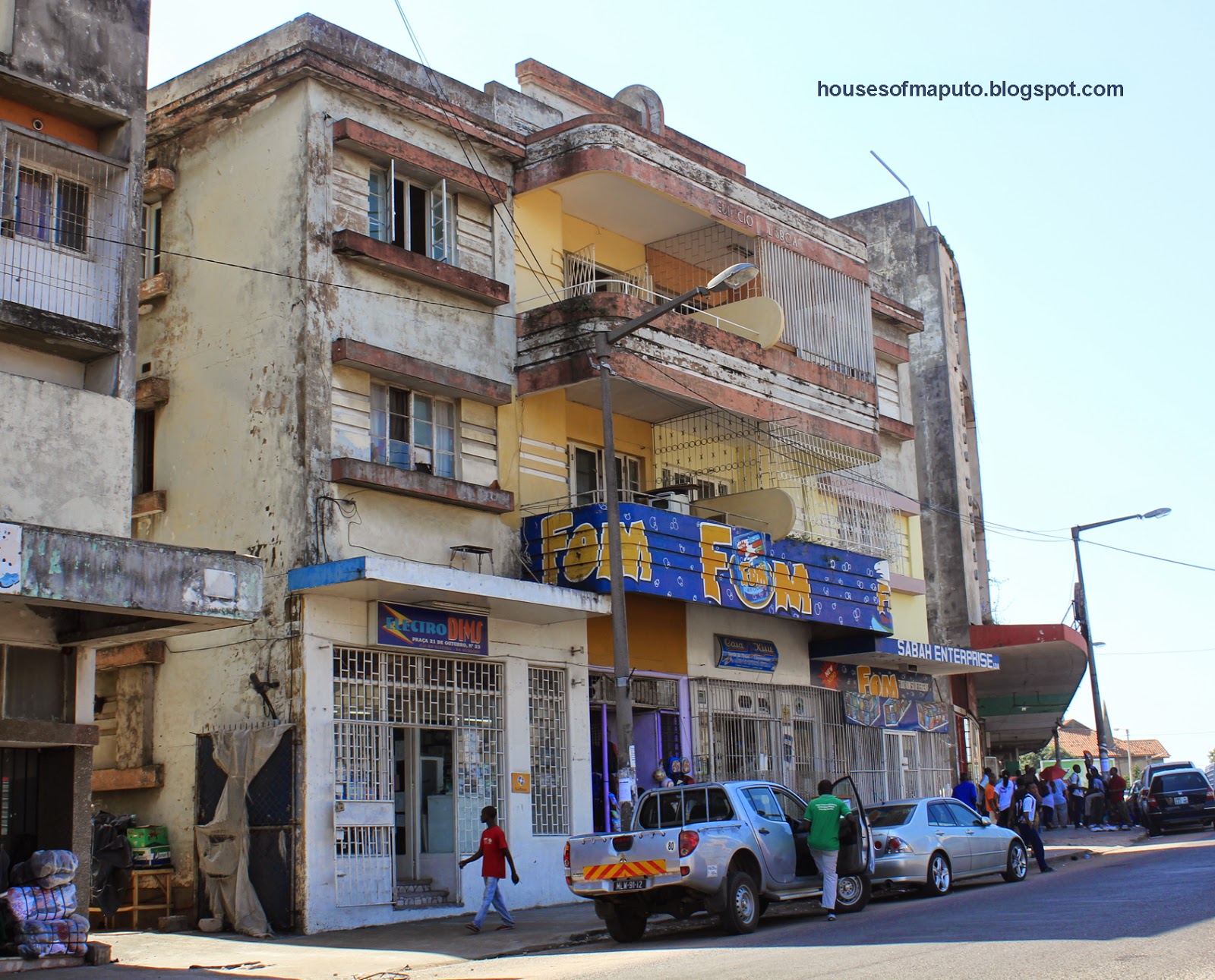 Os 10 Mais (8) - Alto Maé - Prédio na Avenida da Tanzânia (actualizado)