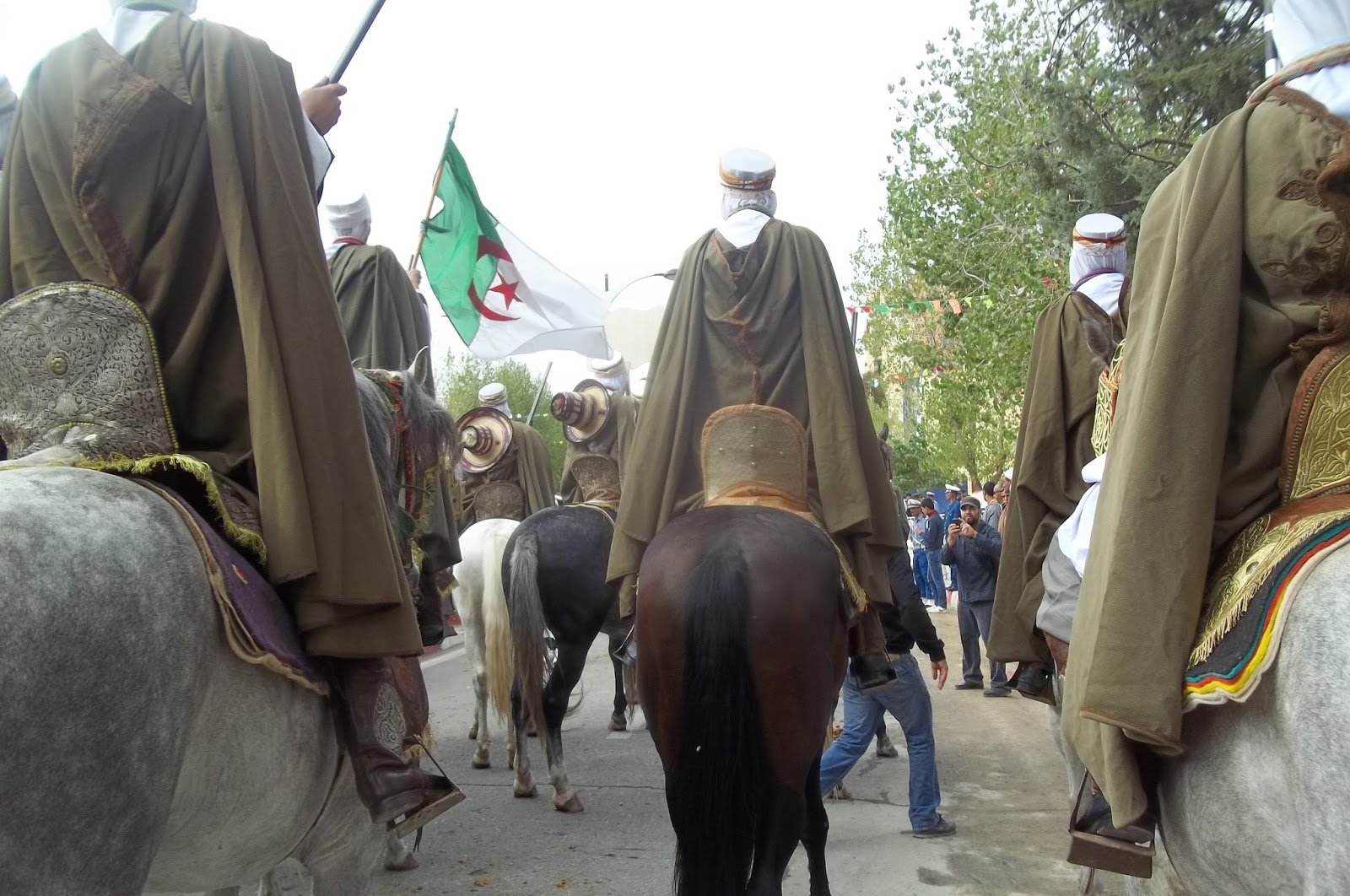 histiore et culture patrimoine d' Ain kermès : Le burnous … Un héritage ...