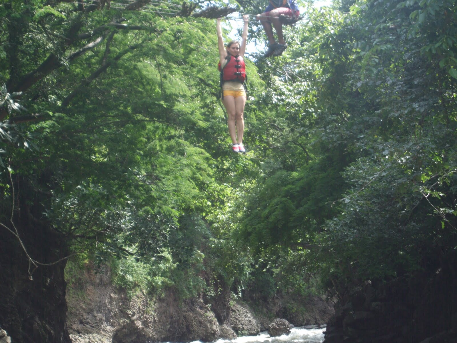 Lele Kawa: River rafting and water park Apuzunga, El Salvador