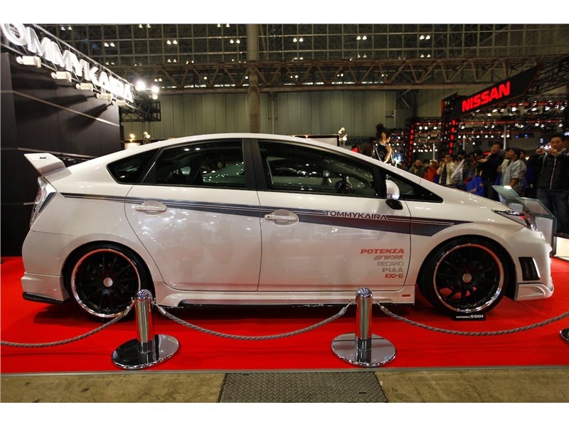 Story Of Car Modification in Worldwide.: TOYOTA PRIUS HYBRID MODIFIED