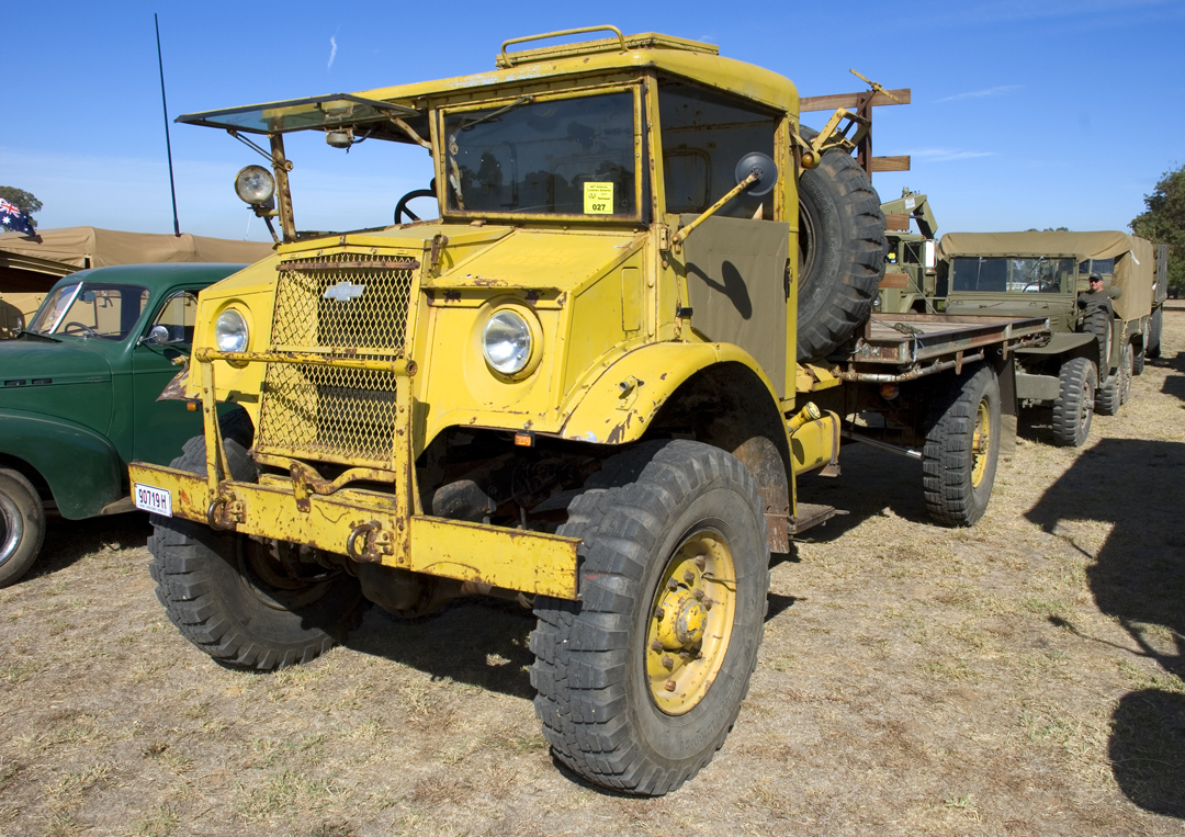 RENEDK MODELS: Corowa Swim-in & Military Vehicle Gathering