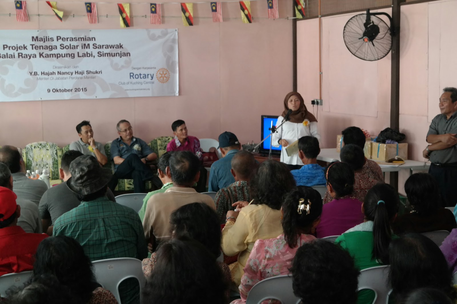 Kampung Labi Powers Balai Raya With Solar Energy - Astaka