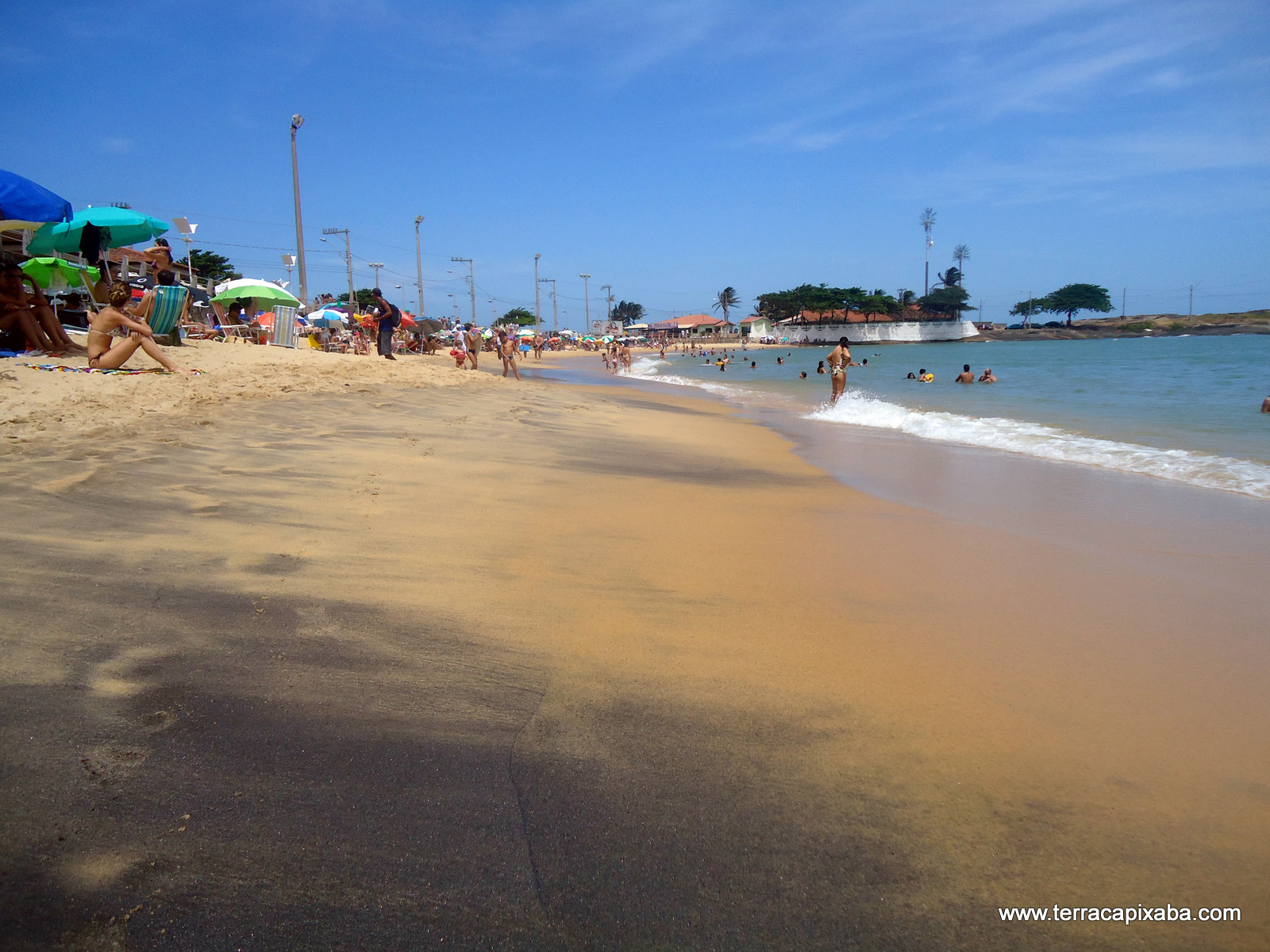 Praia da Areia Preta - Guarapari | Terra Capixaba