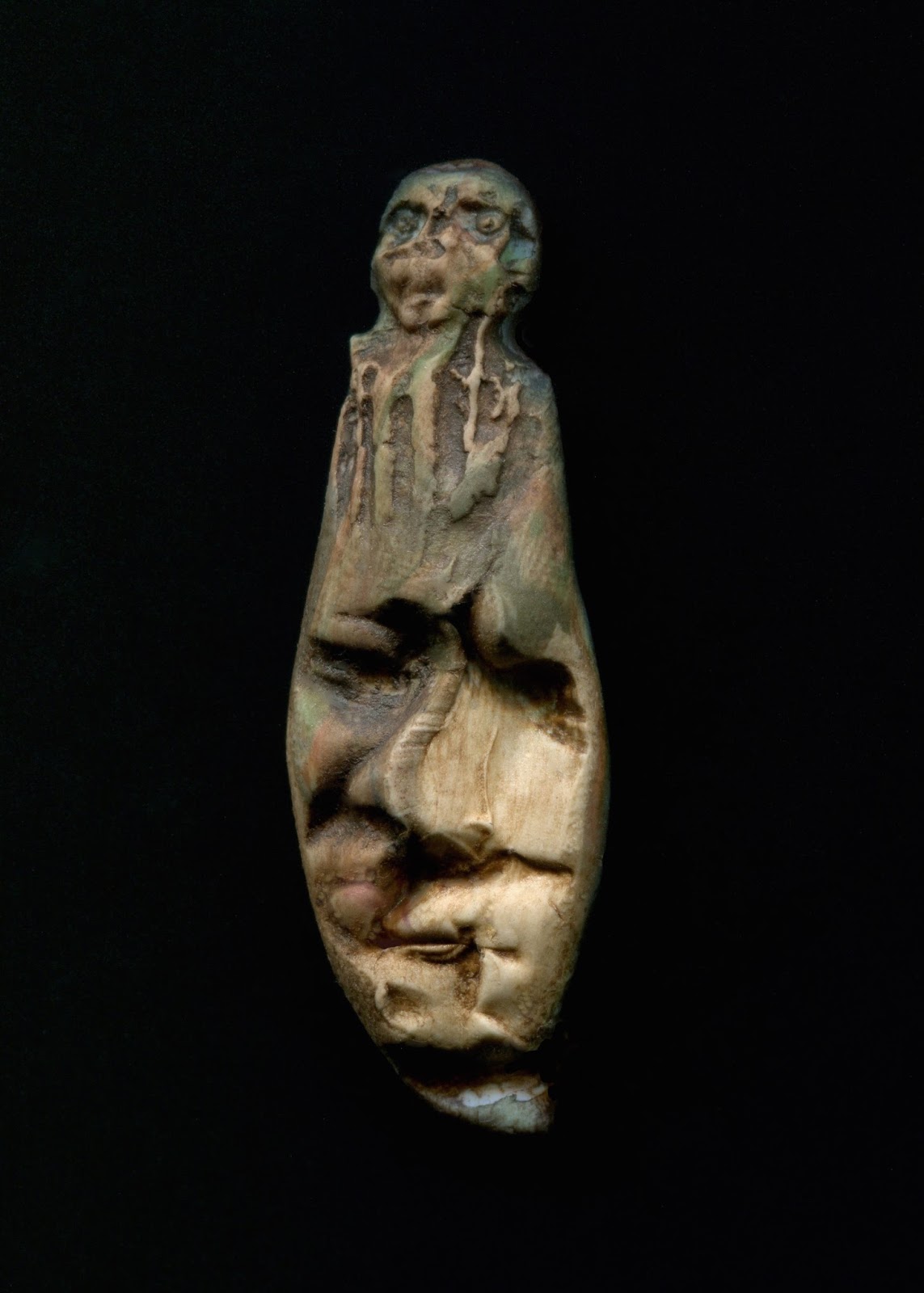 Hidden Missives: totem with night terror