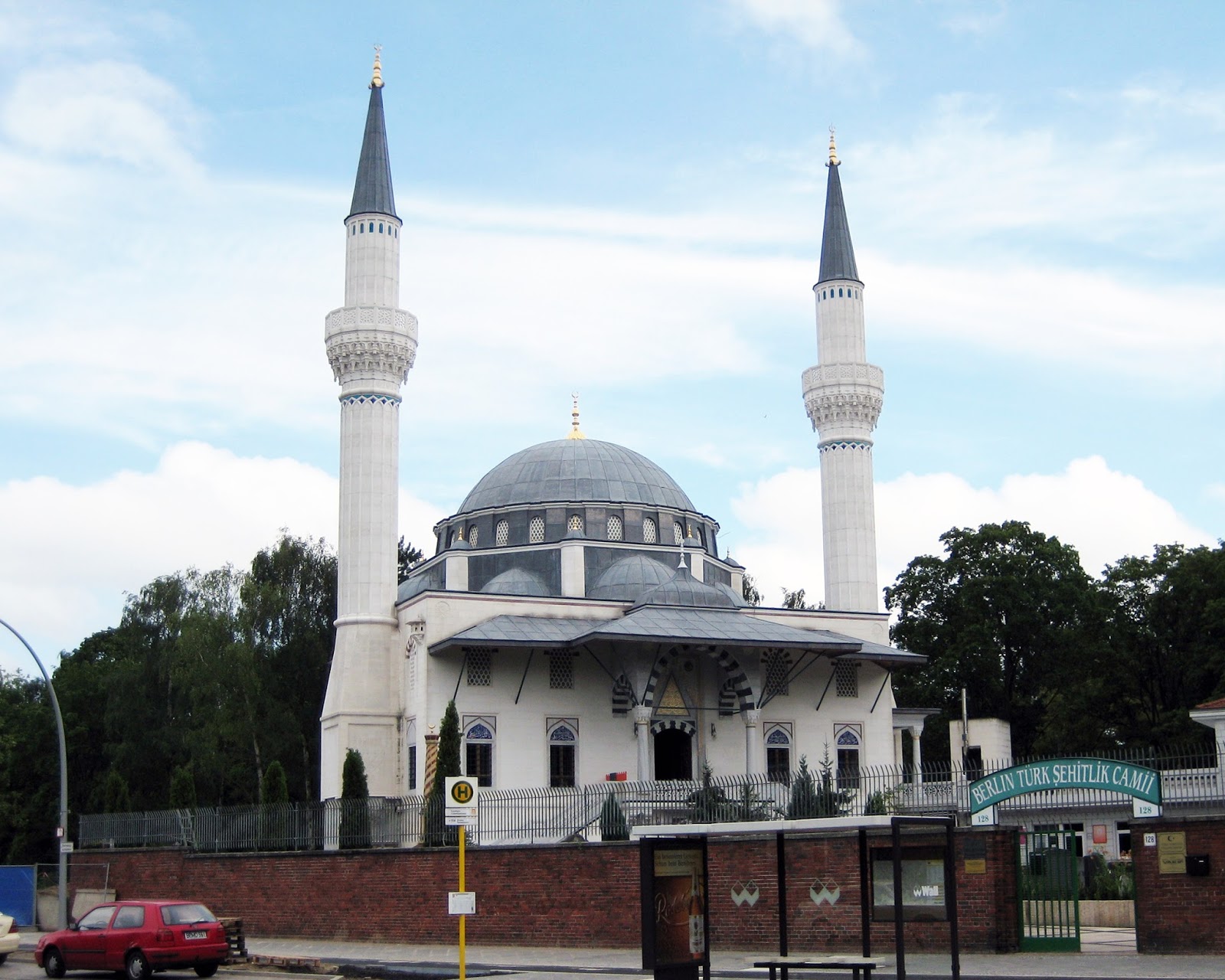 Neo-Ottoman Architecture and the Transnational Mosque