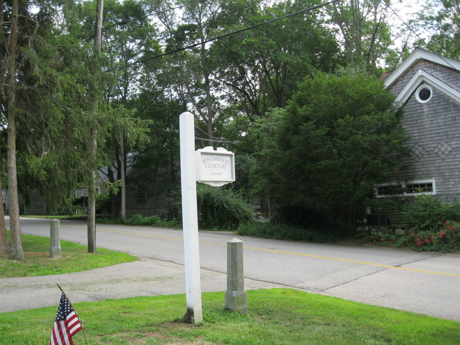THE OLD COLONY GRAVEYARD RABBIT: THE BEECHWOOD CEMETERY/OLDE BEECHWOOD BURIAL GROUND COHASSET MA.