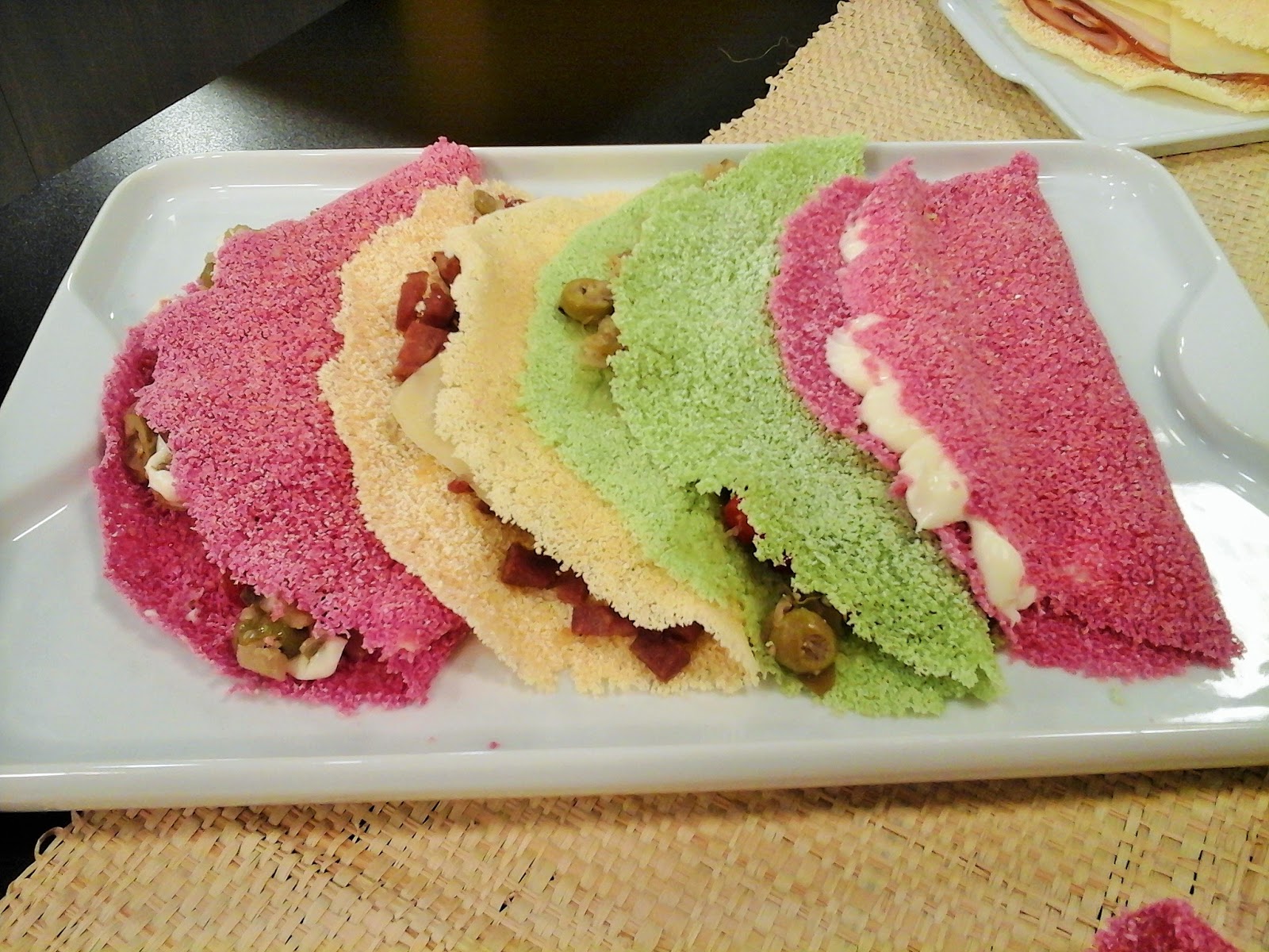 Assuntos e Achados da Scheila: 3 Receitas de Tapiocas Coloridas