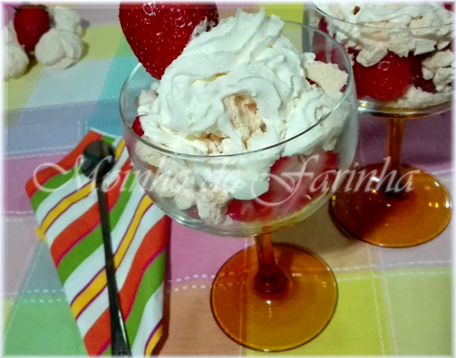 Moinho De Farinha: Doce de morango com suspiros