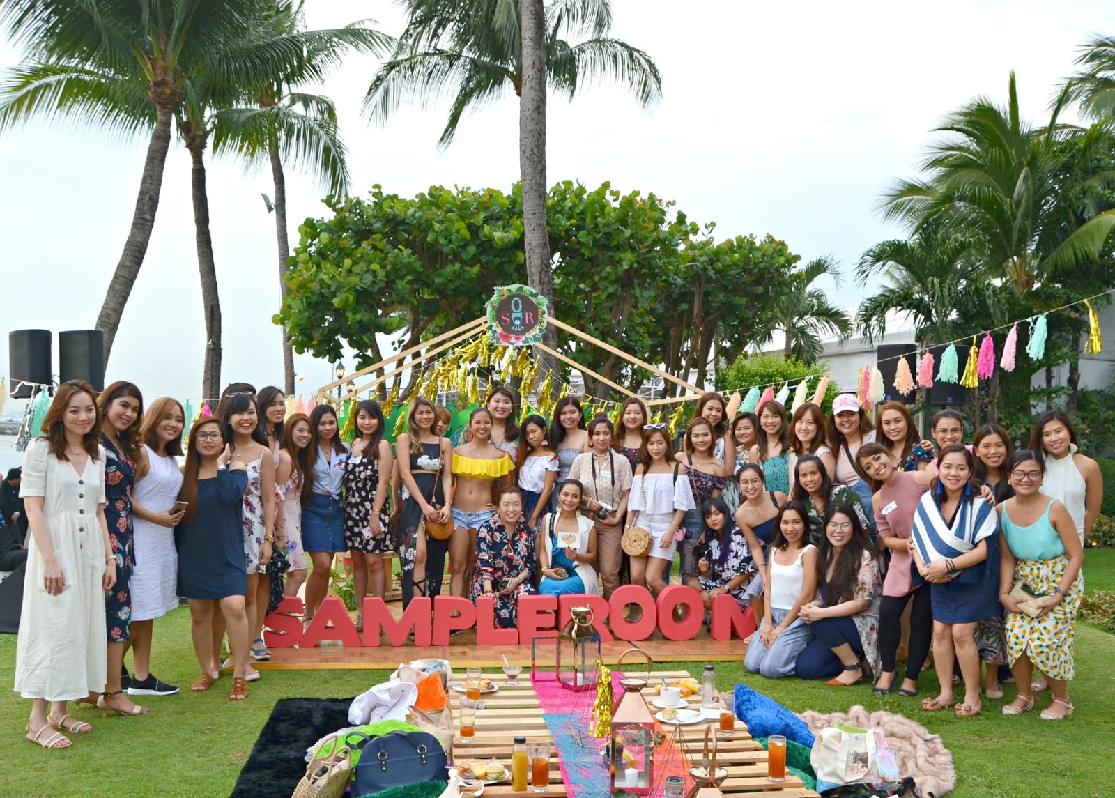 The Bandwagon Chic: All You Need to Know About Sample Room Endless ...