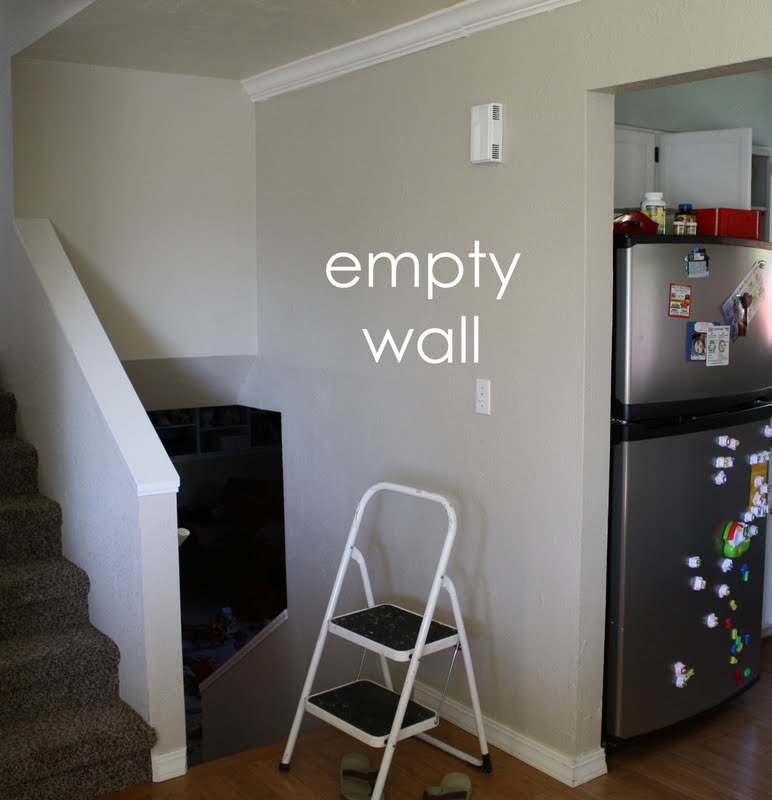 Running With Scissors: Gallery Wall and Photobooth Plaque Tutorial