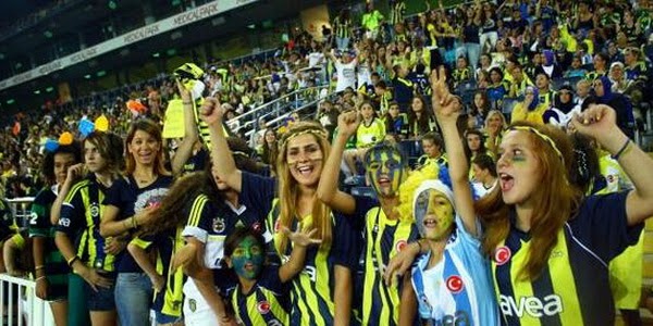 Enko-football: Thousands of Fenerbahce fans on the streets celebrate ...