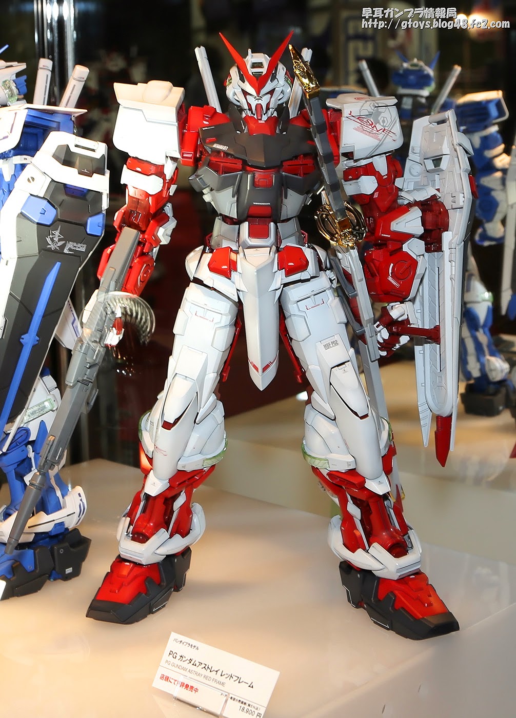 GUNDAM GUY: P-Bandai Hobby Online Shop Exclusive: PG 1/60 Gundam Astray ...