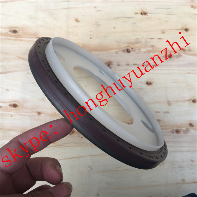 Volvo Excavator Crankshaft Oil Seal 1543896
