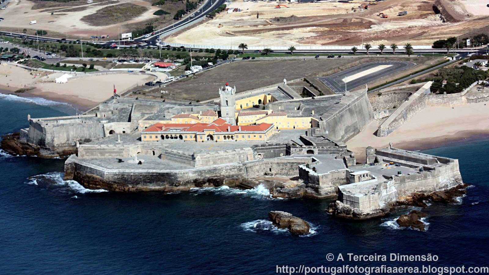 A Terceira Dimensão: Forte de São Julião da Barra