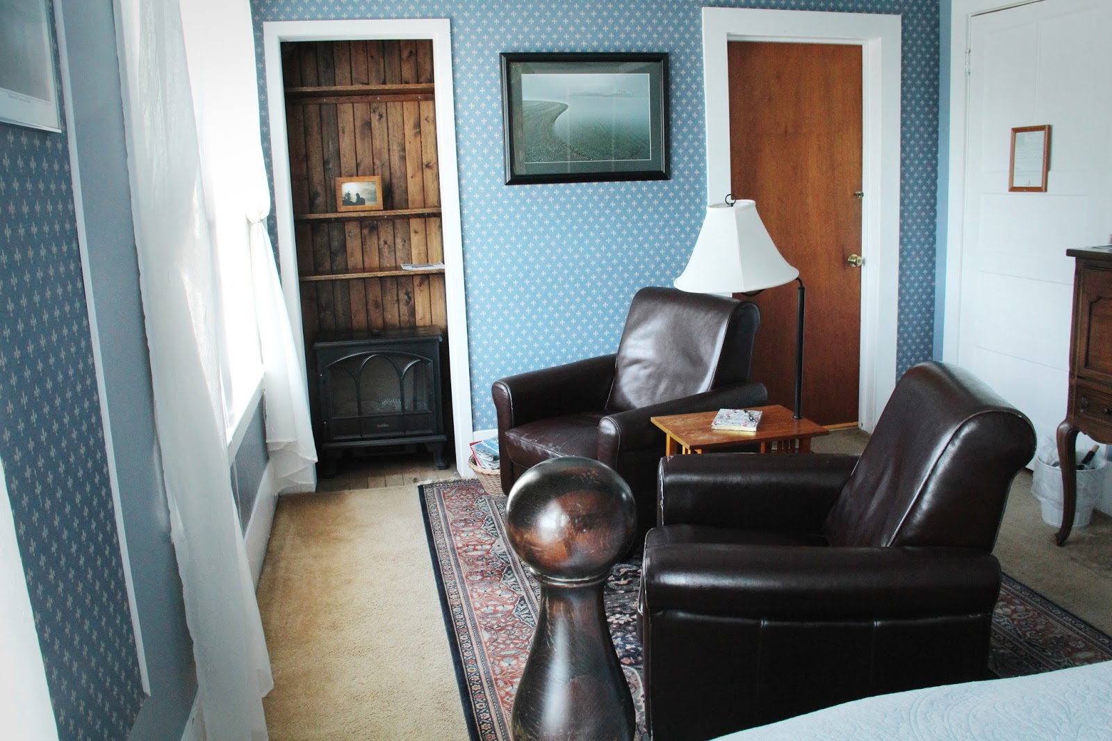 The Lovely Red Fox: Review: The Historic Requa Inn, Klamath CA