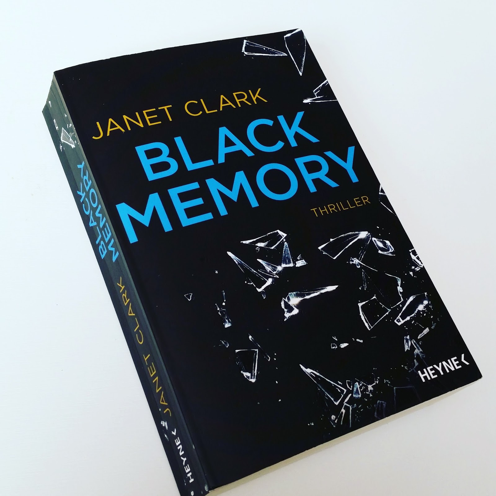 Black Memory | Janet Clark | Rezension