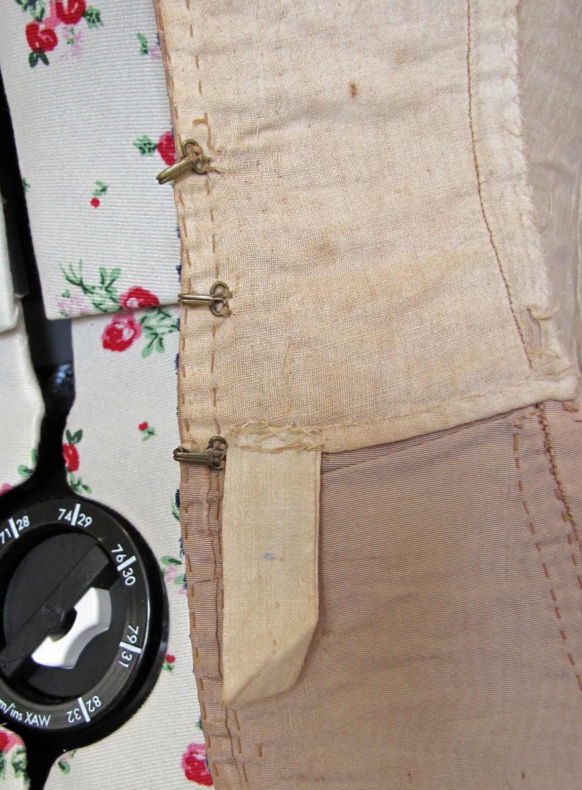 Born in 1808: Up close and personal - Early 1850s peplum bodice