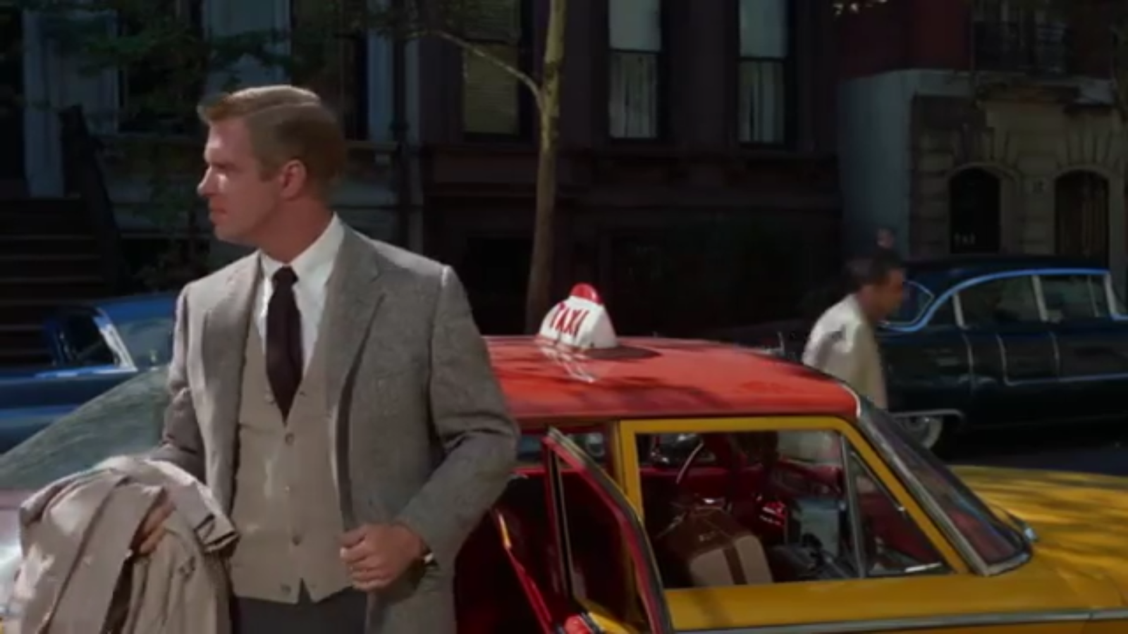 Breakfast at Tiffany's Film Sinopsis