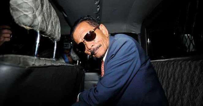 Realitas: Sutan Raja DL Sitorus - Tuan Tanah dan Mafia Hukum | Bos ...