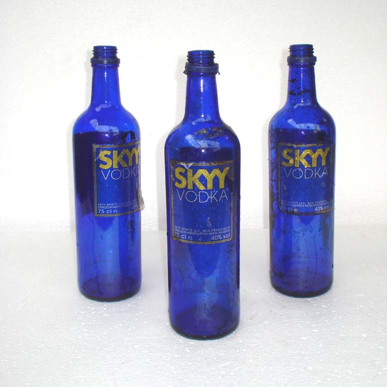 DJADOEL ANTIK: Botol Biru Skyy Vodka