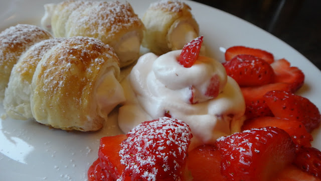 Strawberry Cream Horns