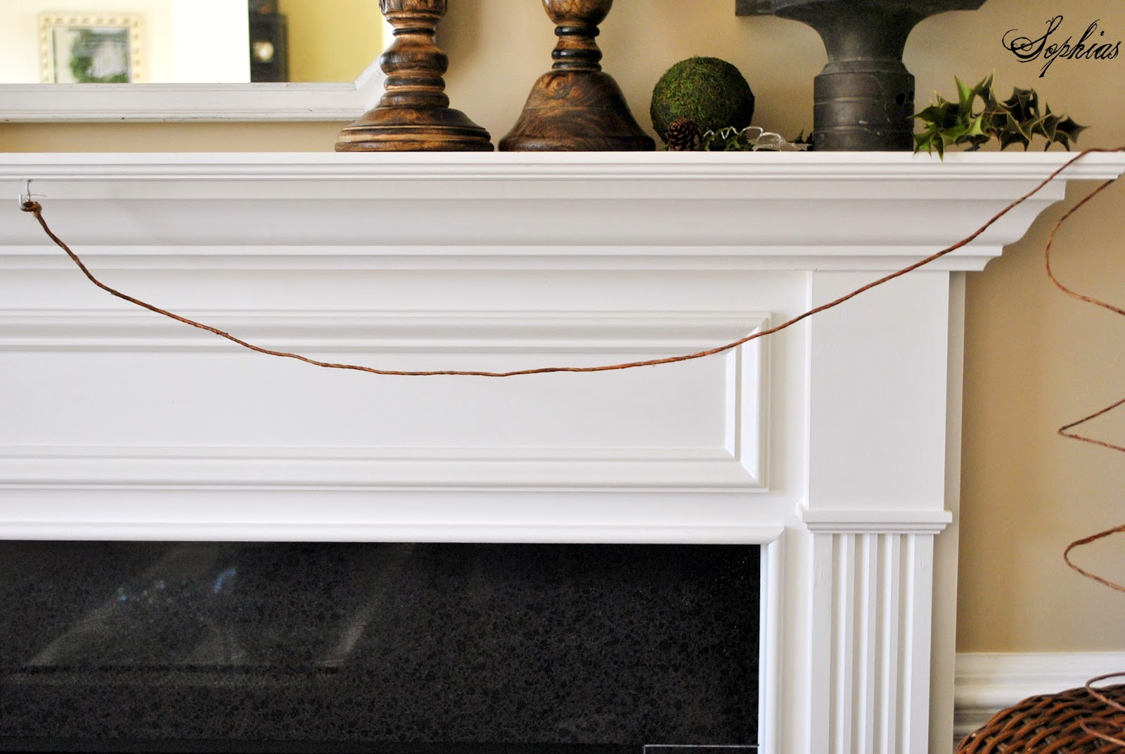 Sophia's: How to Make a Garland with Magnolia Leaves