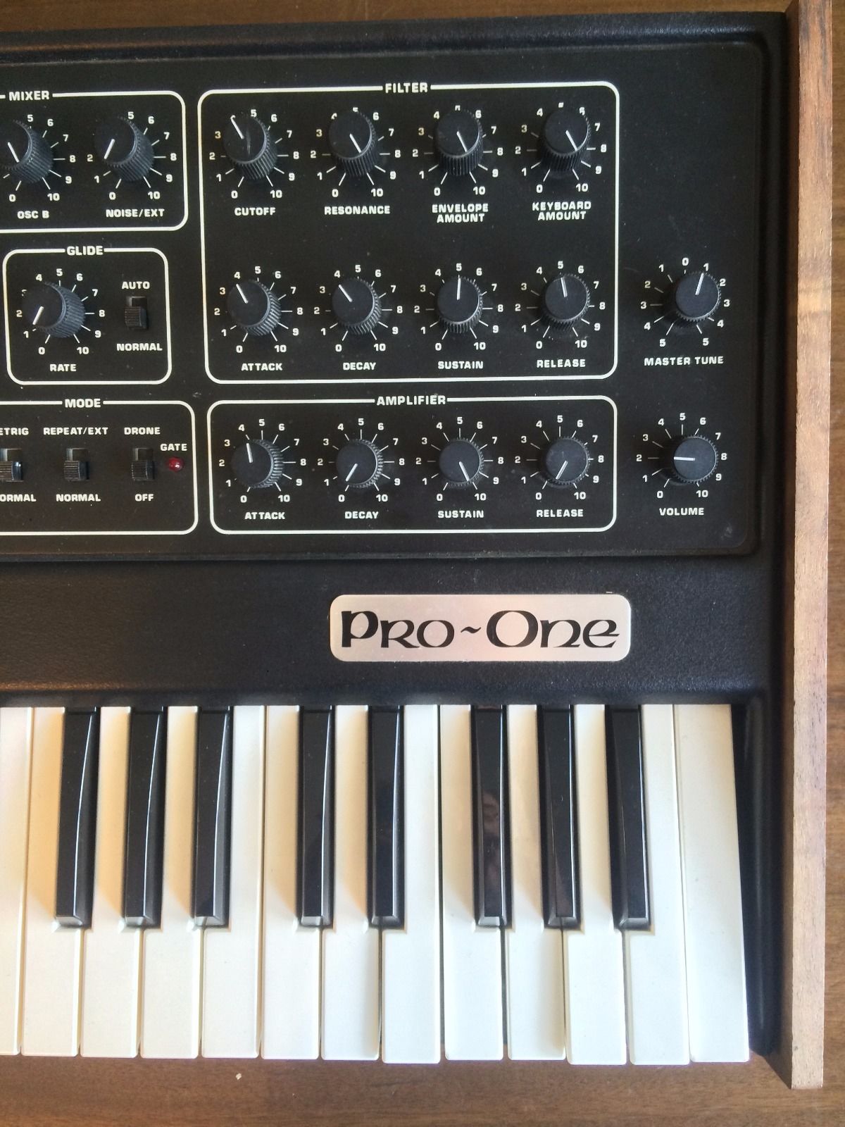 MATRIXSYNTH: SEQUENTIAL CIRCUITS Pro-One Synthesizer Model 100 SN 1319