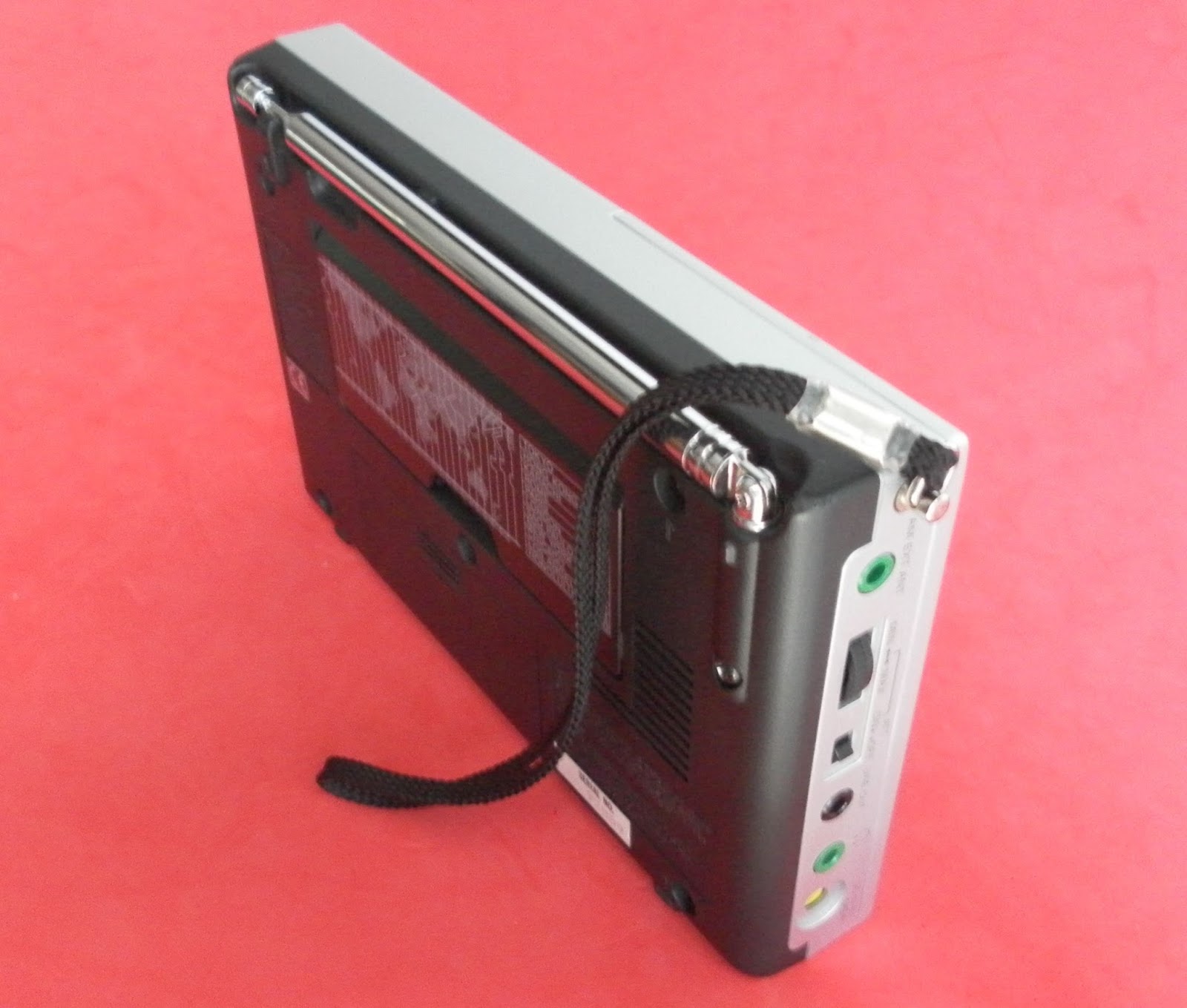 Sony ICF-SW7600GR Multi Band World Receiver Radio: Who cares about DX ...