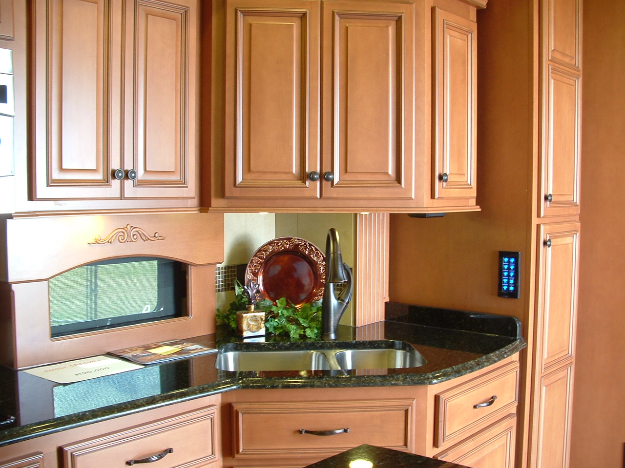 Diesel Gypsy: FORKS RV & The Continental Coach