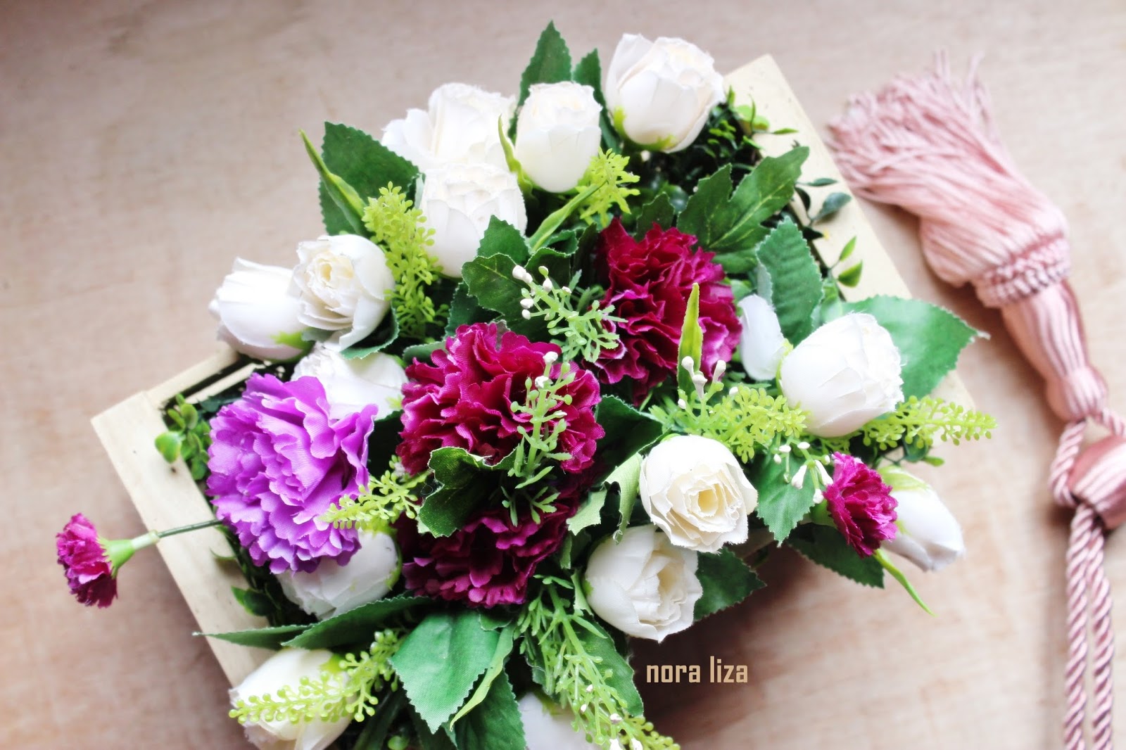 Inspirasi Penting 47+ Bunga Hiasan Tepi