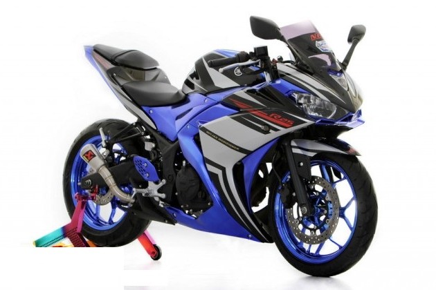 Foto Modifikasi Yamaha R25 Dengan Tampilan Ekspresif
