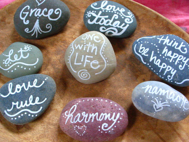 DIY: Spirit Rocks