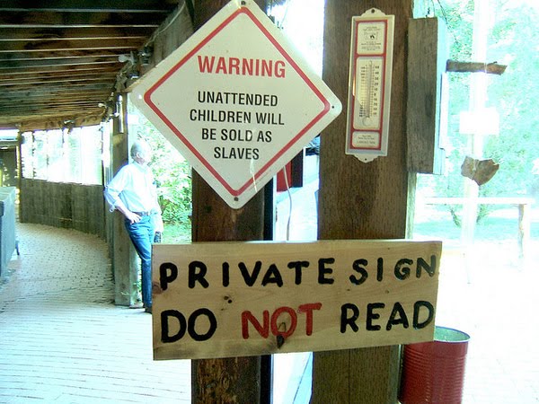 deroucicho: 25 Funny and Bizarre Warning Signs