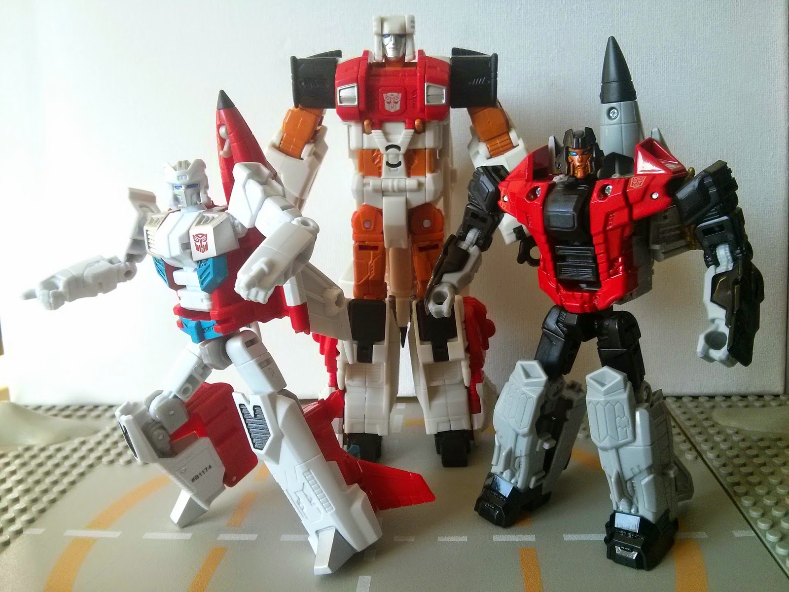 Toybox Soapbox: Transformers Generations Combiner Wars Silverbolt Review