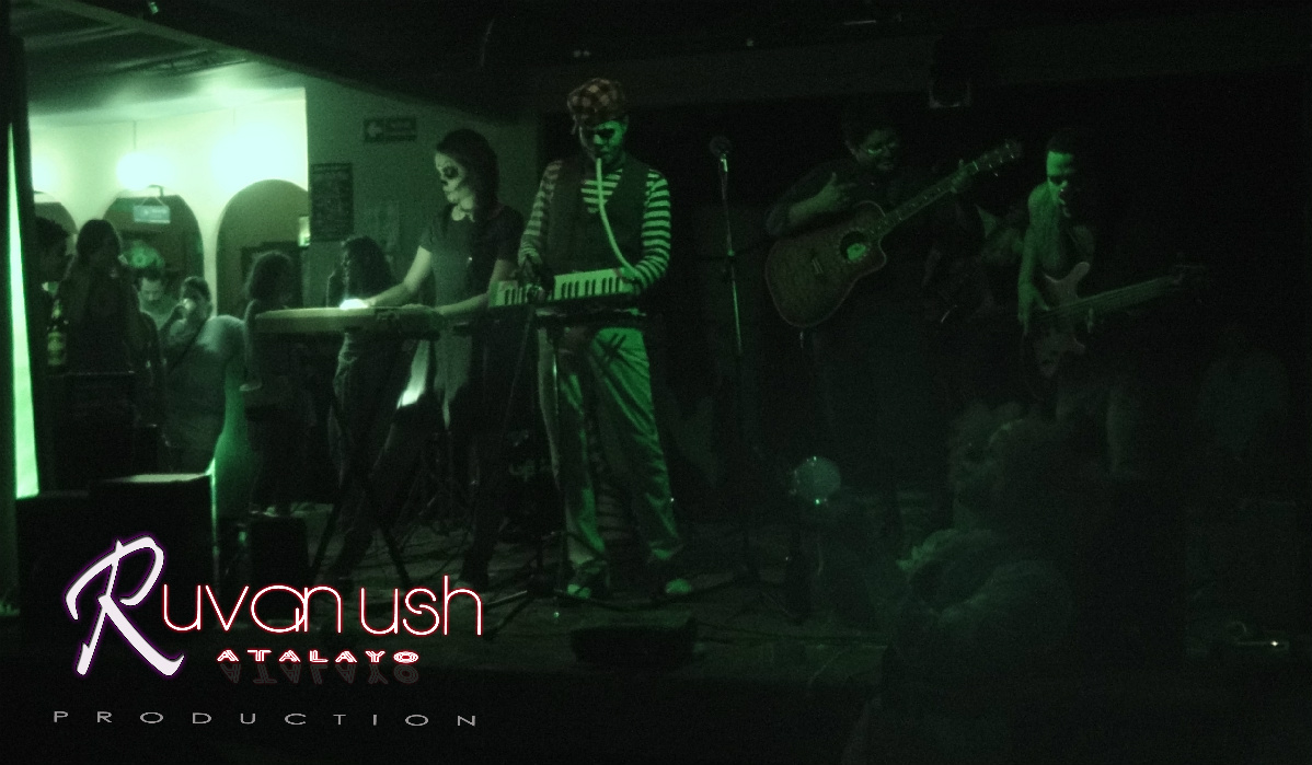 Salvadorean Artillery: septiembre 2016