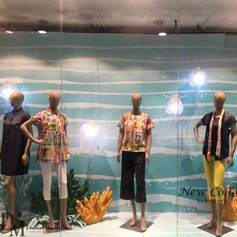 Decorating Summer Window Display with 3 Elements