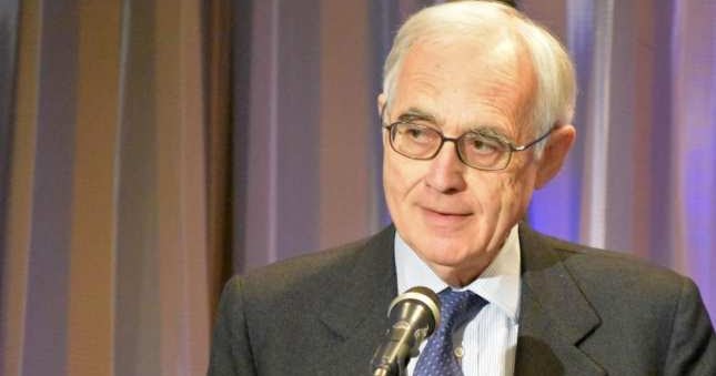 Chiesa e post concilio: Tu es Petrus: la vera devozione alla Cattedra ...